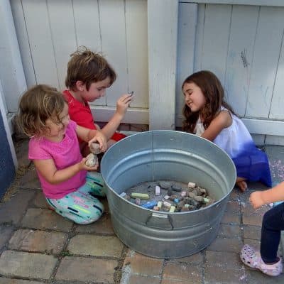 9 Ways to Play with Rocks Outside – The Salty Mamas